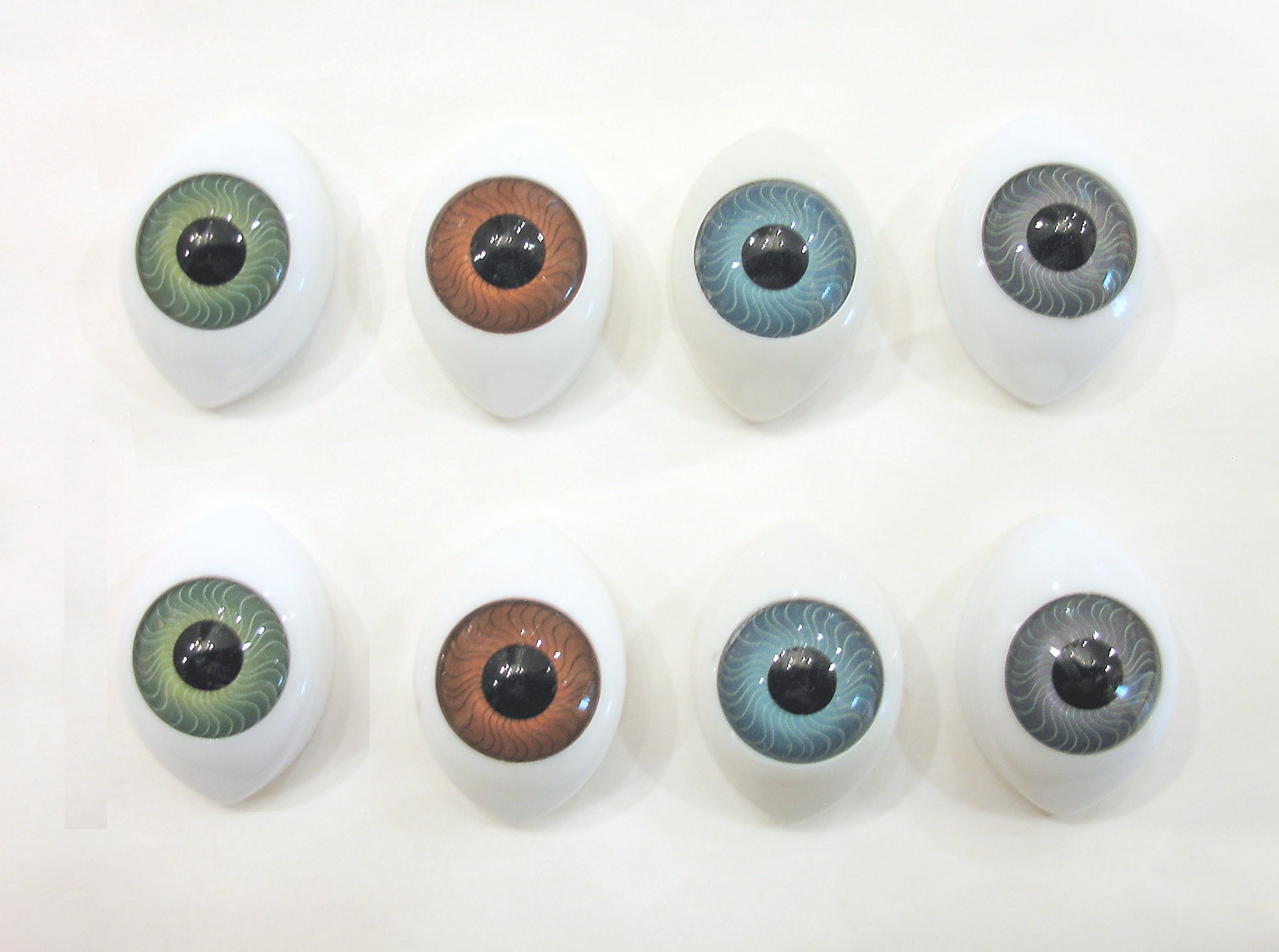 Flat Acrylic Eyes (pair) – EnvironMolds